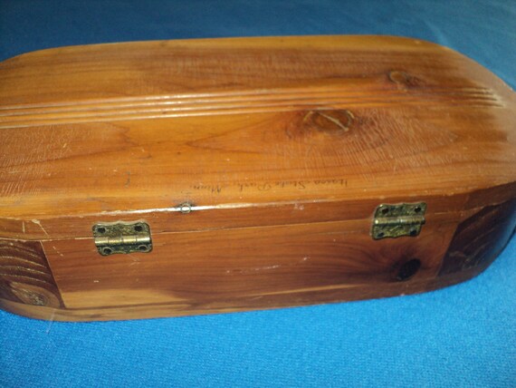 Small Vintage Cedar Trinket Box--Hinged Glue Joint--S… - Gem