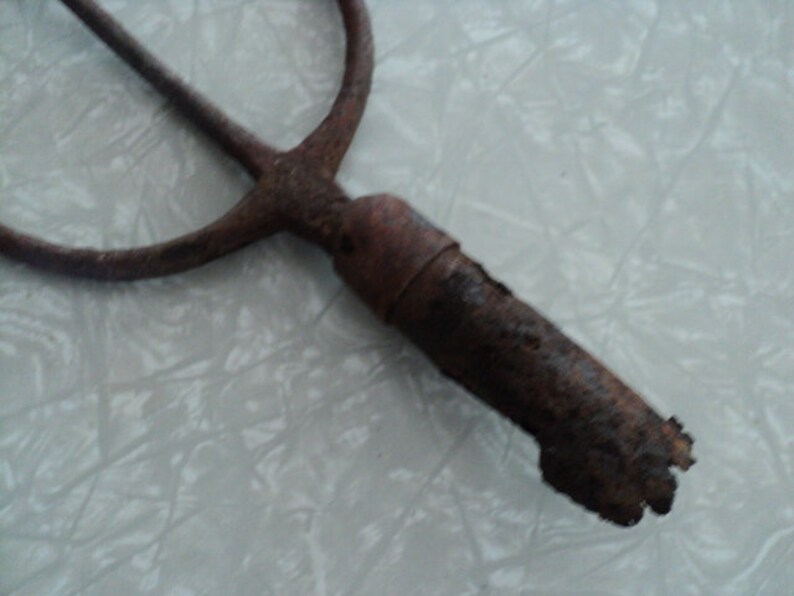 Primitive Three Tined Pitch Fork With Rusty Handlevery Old - Etsy
