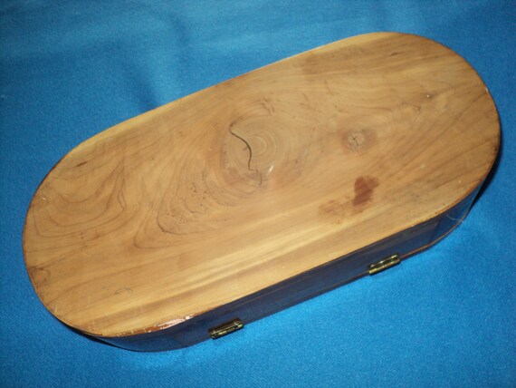 Small Vintage Cedar Trinket Box--Hinged Glue Joint--S… - Gem