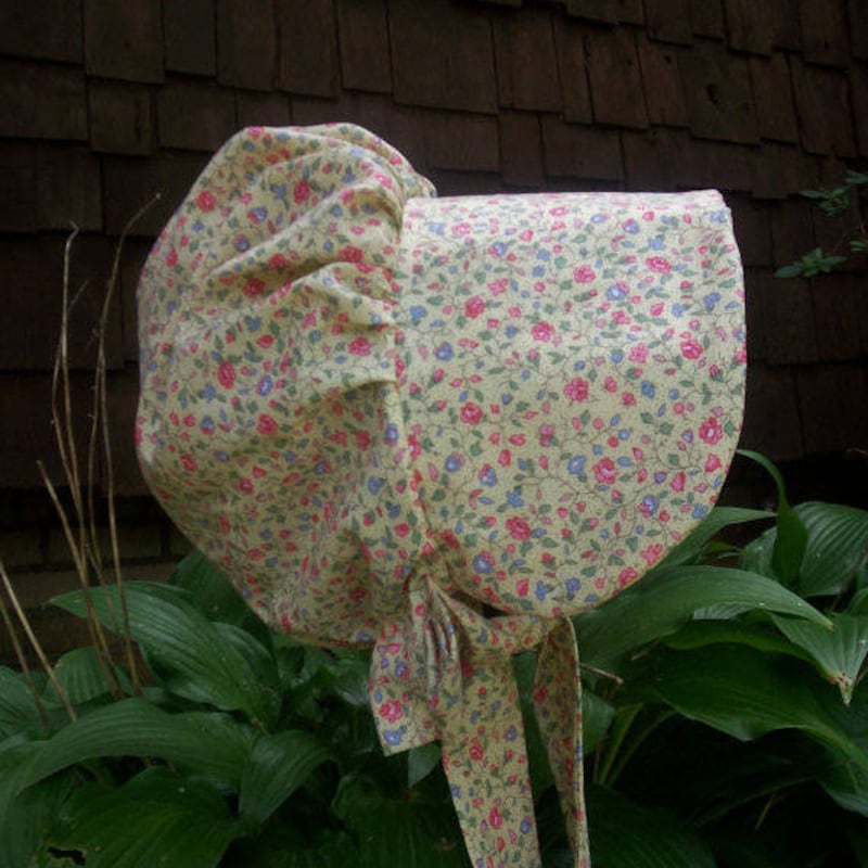 Pioneer Bonnet - Etsy