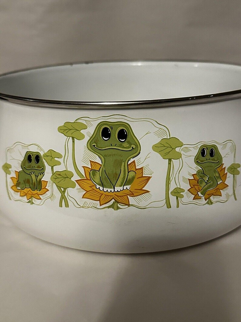 Vintage Sears & Roebuck Neil the Frog Enamelware Large Crock Pot Bottom ...