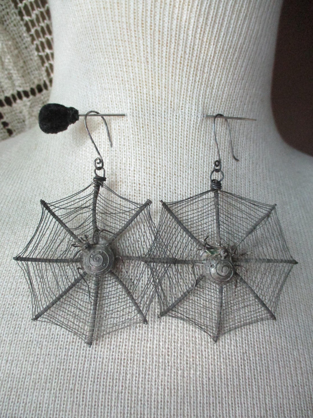 Spider Webs Victorian Silver Spider Web Halloween Dangle Earrings - Etsy