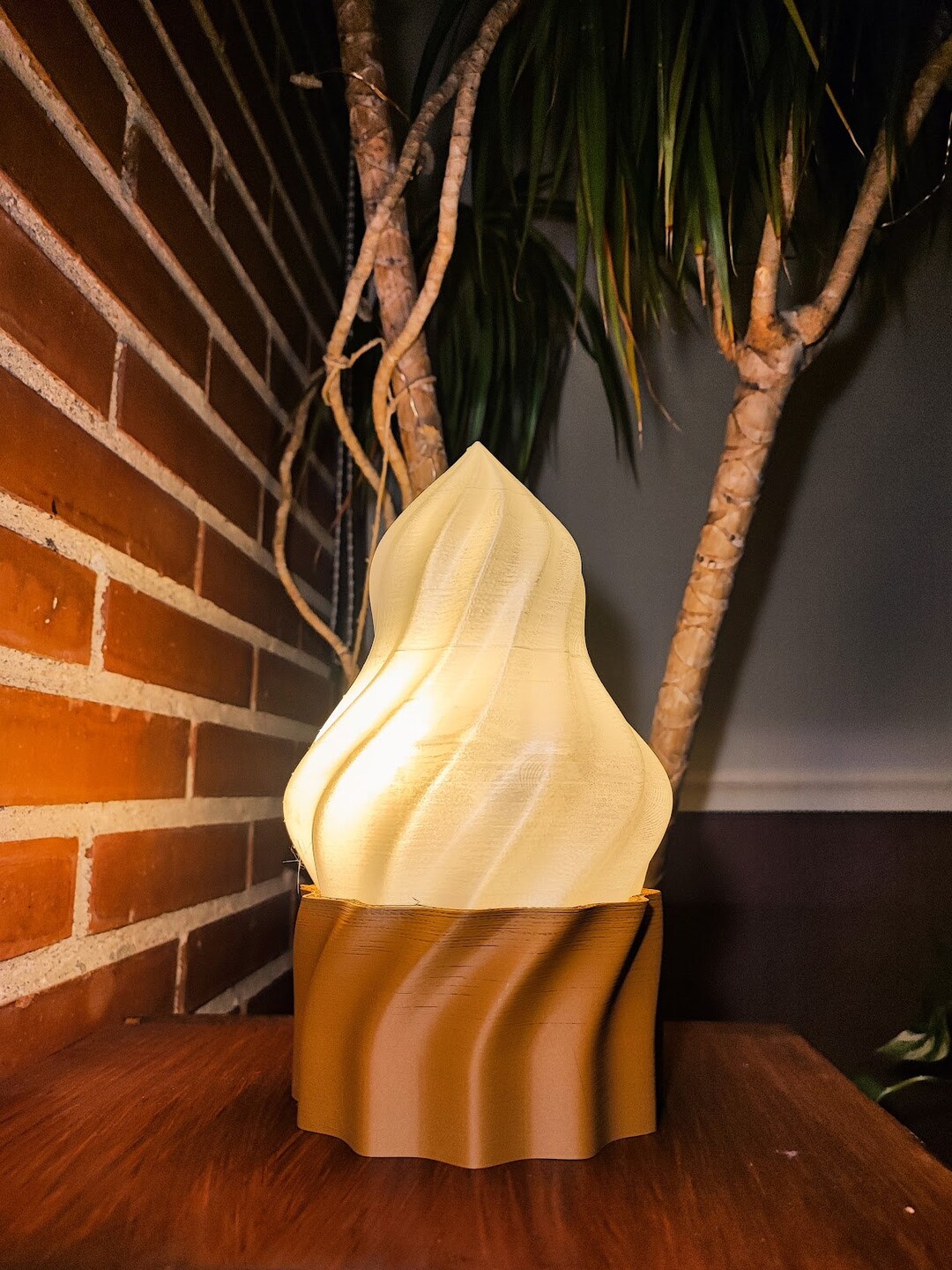 3D Printed Table Lamp LLAMA - Etsy