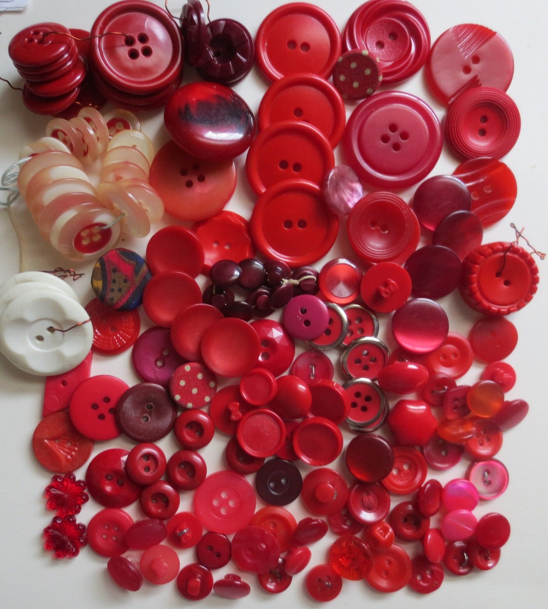 Large Lot 200 Buttons , Shades of Red Buttons, Doll Buttons, Children's ...