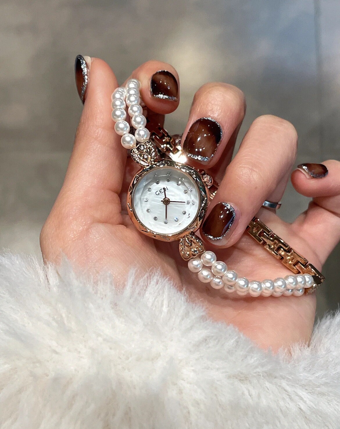 Vintage Pearl Women's Wristwatch With High-quality Pearl Bracelet ...