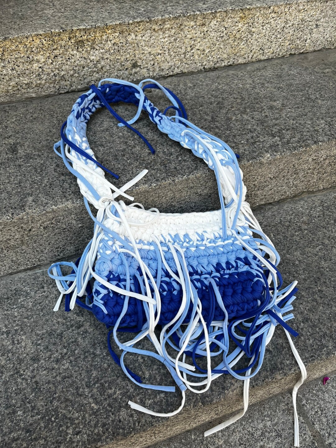 T-shirt Yarn Bag: Tik Tok Trend, Shaggy Fringe Bag Stylish Crochet ...