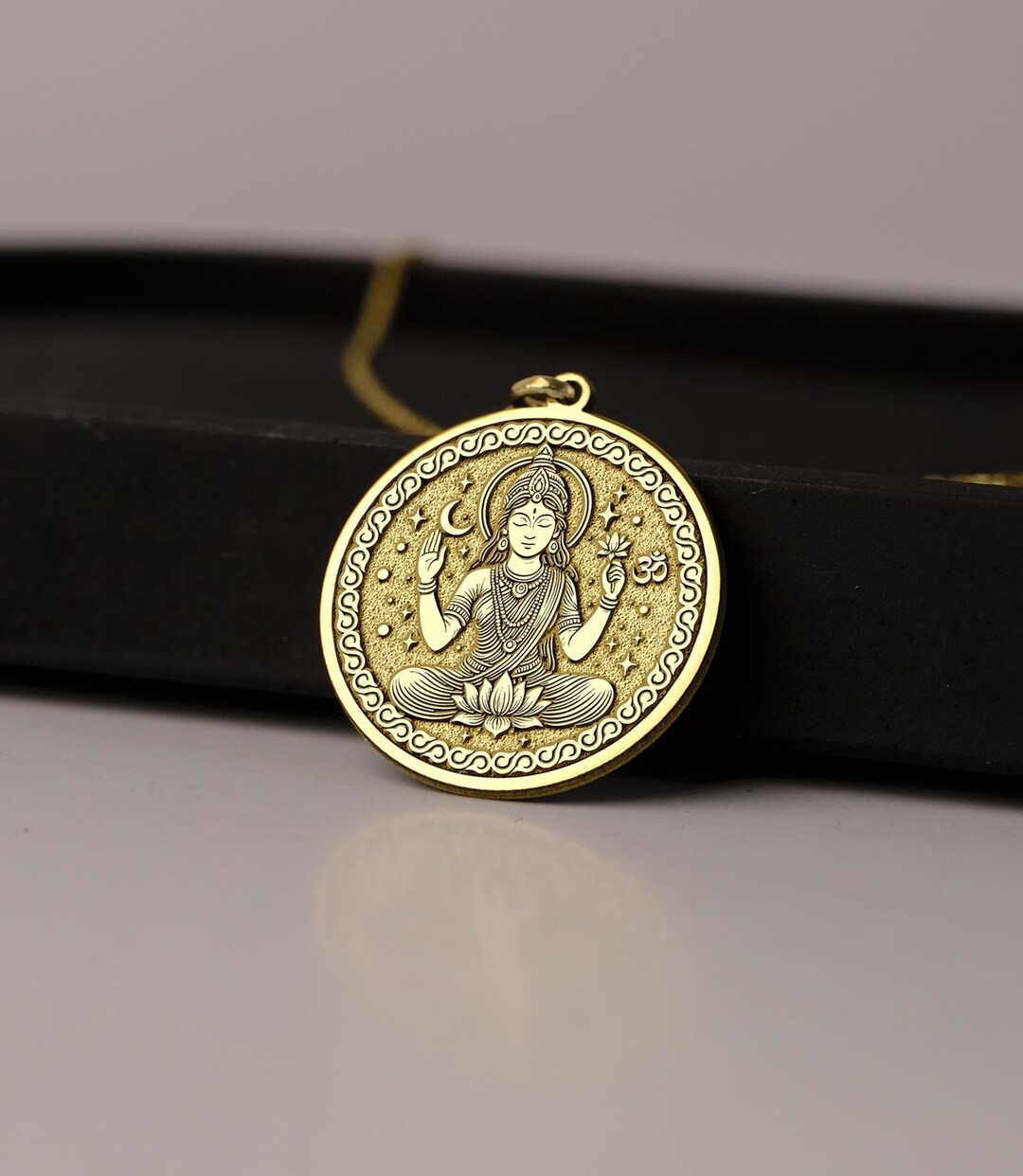 14K Gold Parvati Pendant Necklace: Hindu Goddess Yoga Jewelry - Etsy