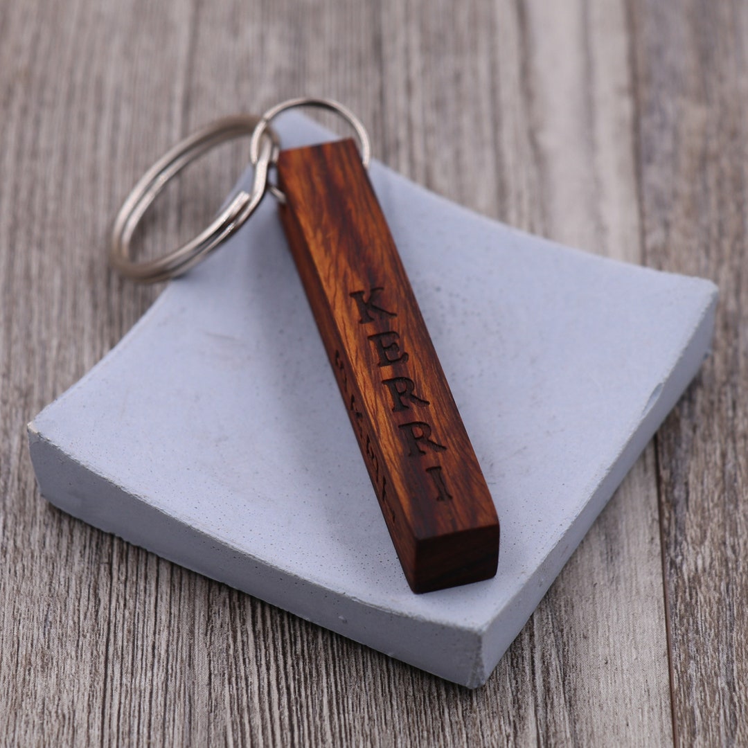 Name(s) 3D Wood Bar Keychain, Special Person, Important People, Family ...