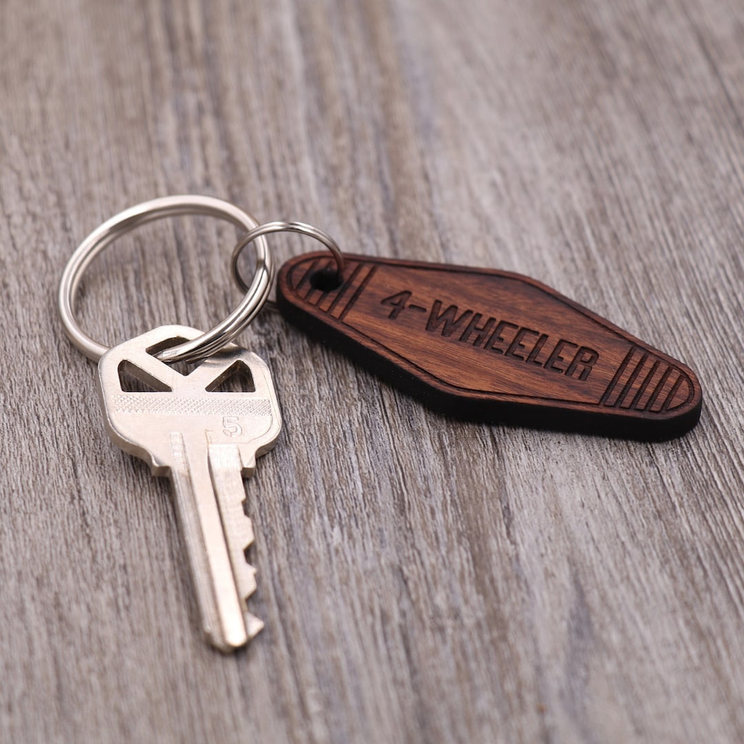 Labeled Keys: Custom Wood Retro Motel Keychain - Etsy