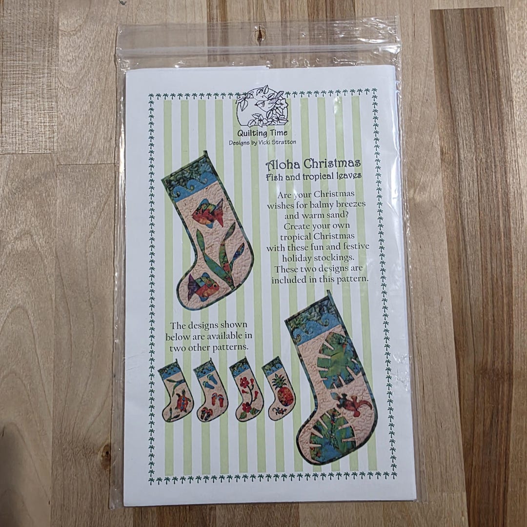 ALOHA CHRISTMAS ~ Fish & Tropical Leaves Christmas Stocking Pattern ...