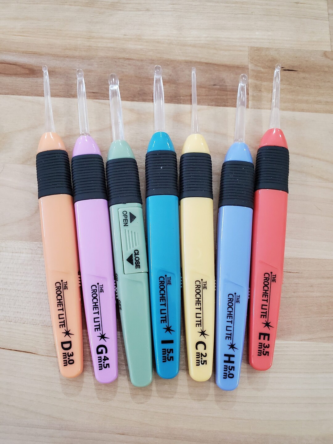 The Crochet Lite Crochet Hook - Etsy