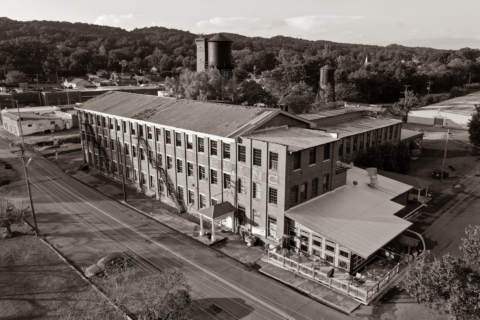 Historic District Downtown Fort Payne Alabama Architecture Black and ...