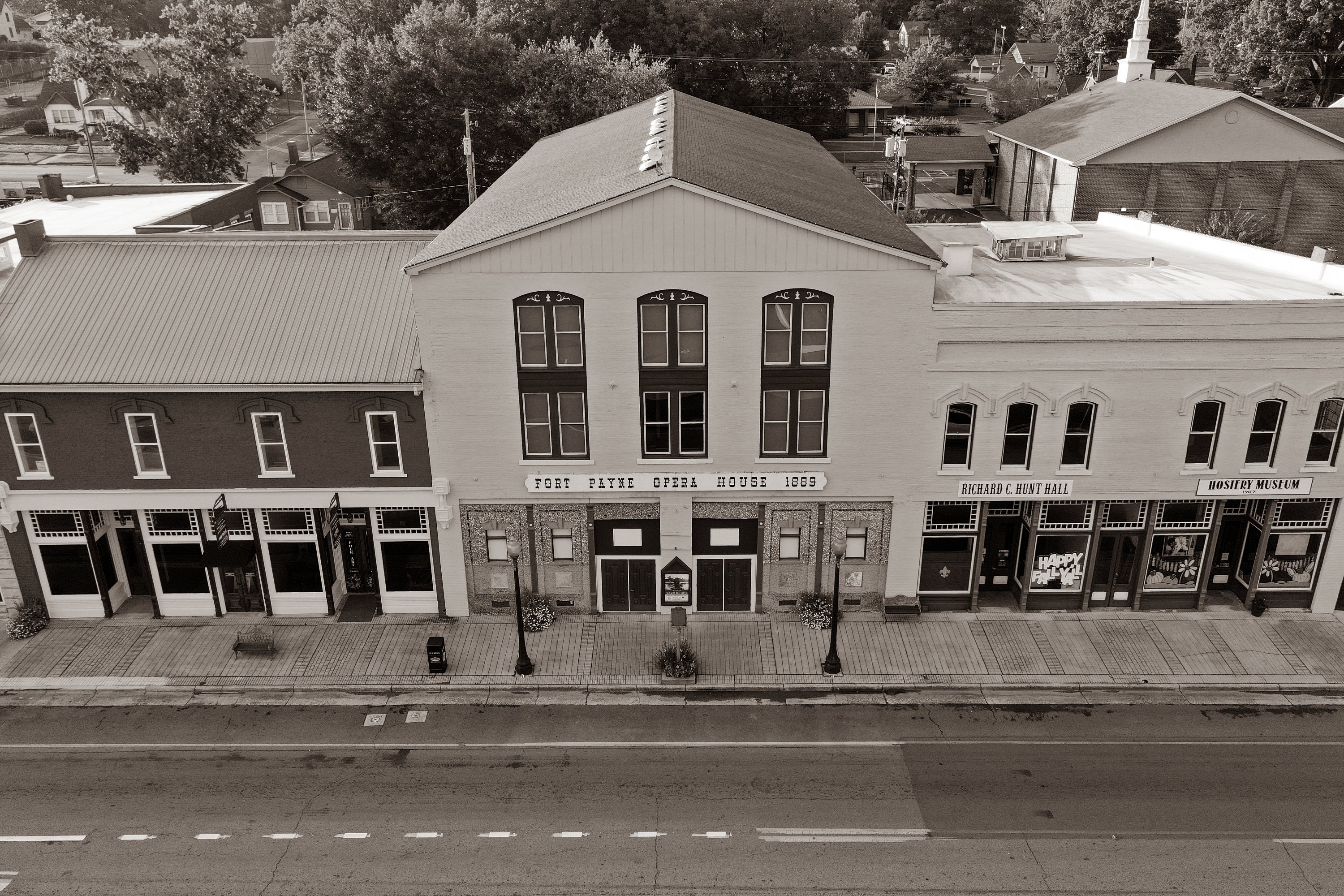 Historic District Downtown Fort Payne Alabama Architecture Black and ...
