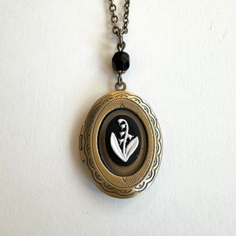 Lily Locket - Etsy