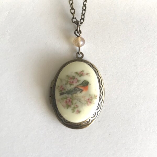 Victorian Locket - Etsy