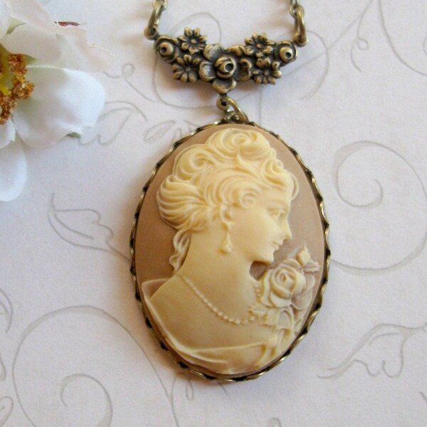 Ivory Rose Necklace - Etsy