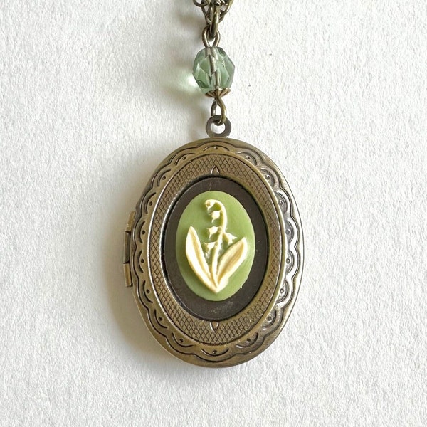 Lily Locket - Etsy