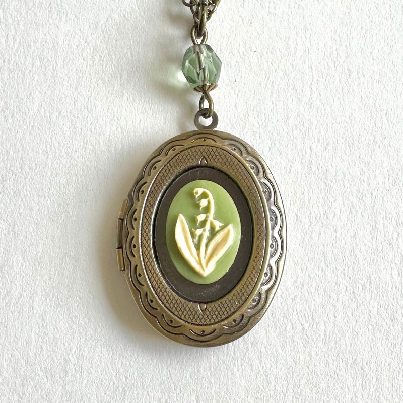 Lily Locket - Etsy