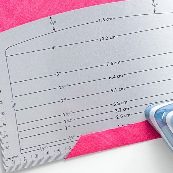 Dritz EZY Hem Gauge, Hemming Ruler, Sewing Ruler, Pressing Tool for ...