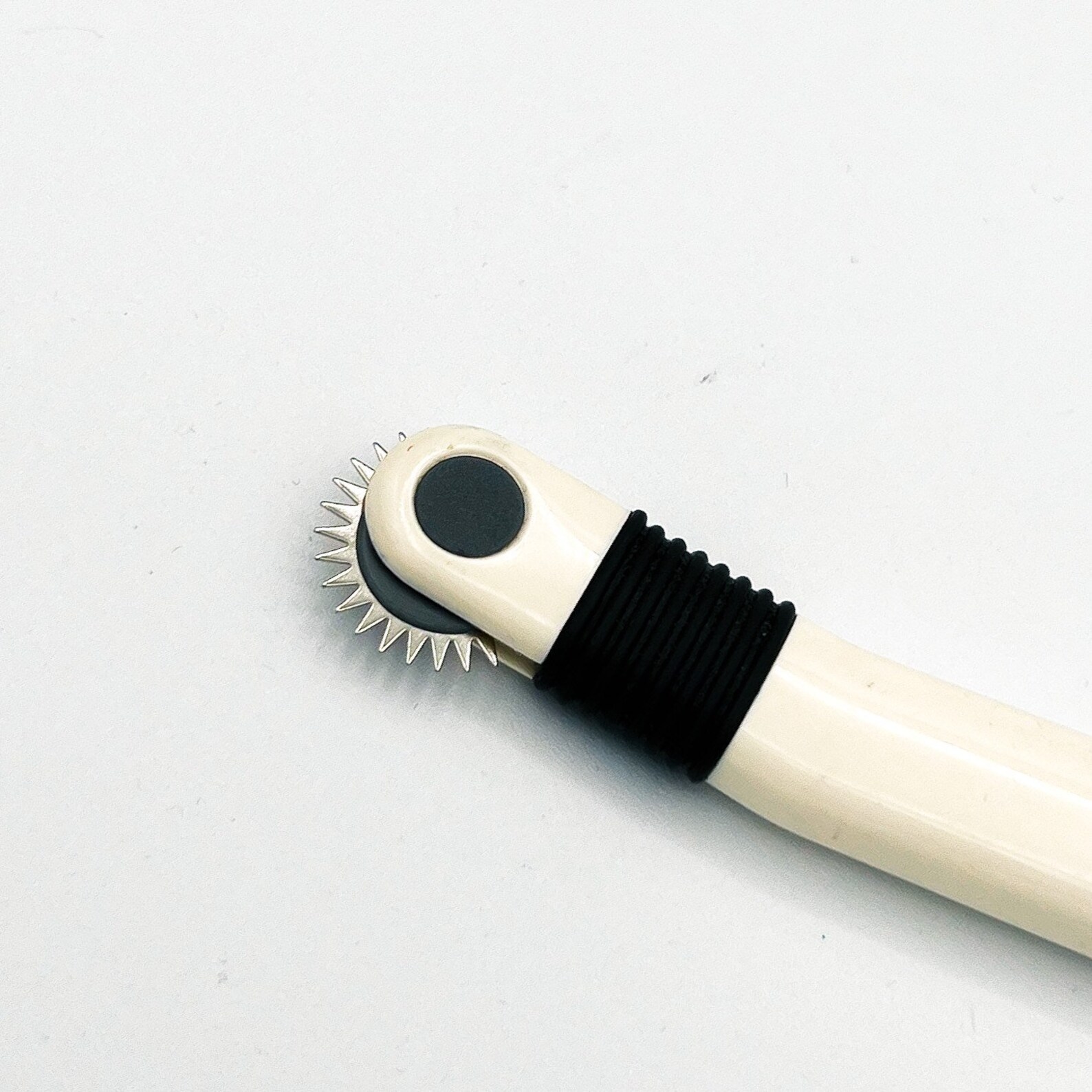 Tracing Wheel, Clover Tracing Wheel, Serrated Edge Tracing Wheel for ...