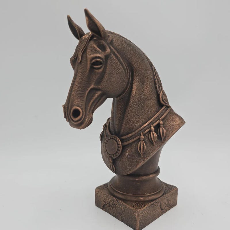 Majesty Horse Statue - Etsy