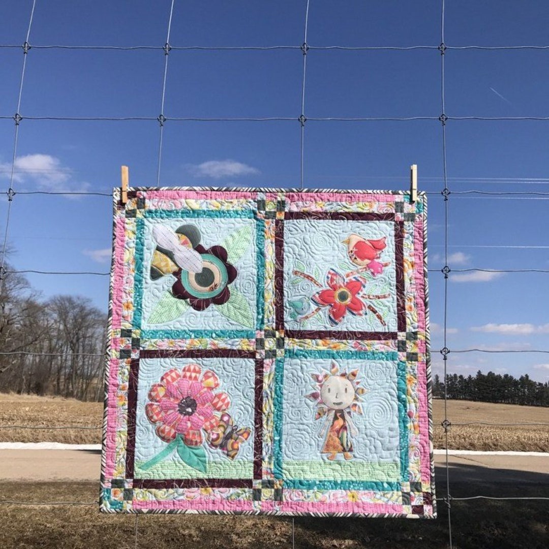 Spring Sampler Mini Quilt - FREE SHIPPING - Etsy