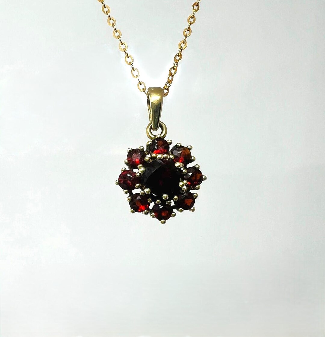 Elegant 333 Gold Chain With Garnet Pendant – Bohemian Garnets, Vintage ...