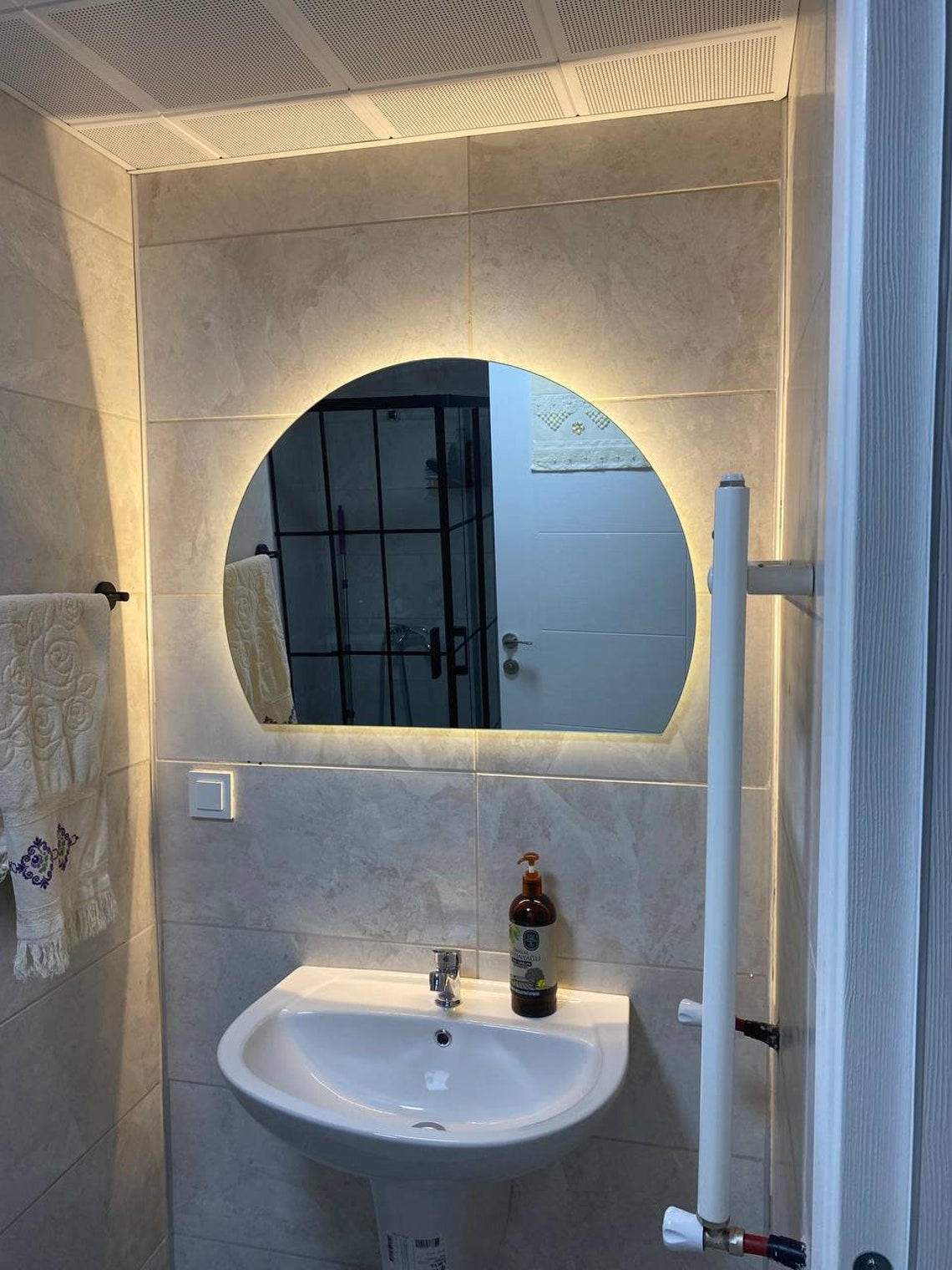 Half Circle LED Lighted Bathroom Mirror Half Moon Large Mirror With LED ...