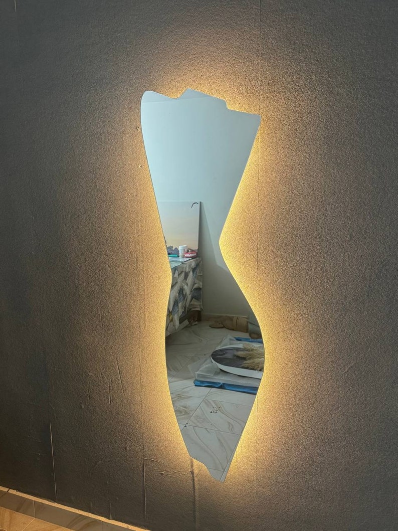 Led Full Length Lady Shaped Mirror - Full Body Women Body Mirror - Full ...