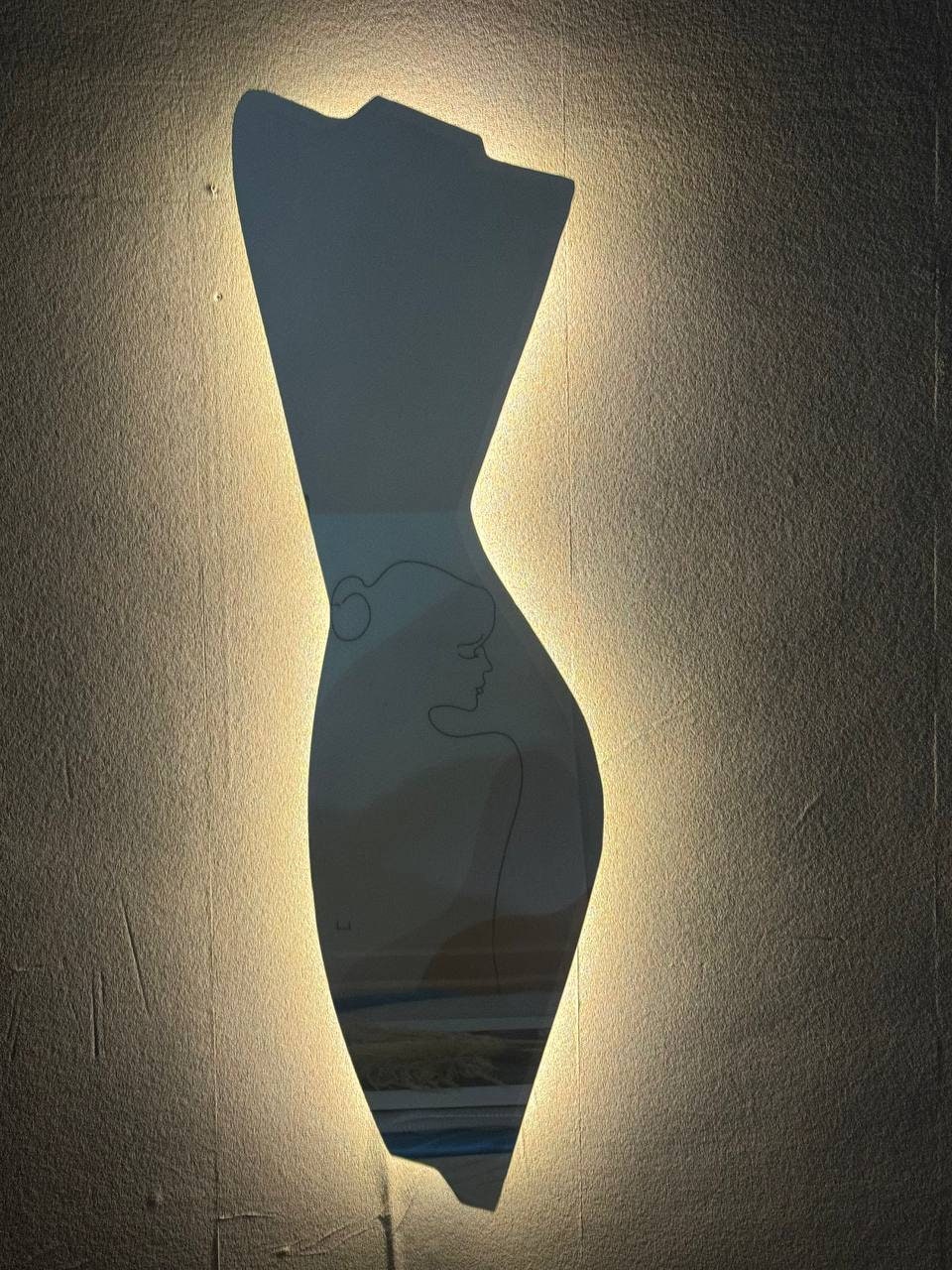 Led Full Length Lady Shaped Mirror - Full Body Women Body Mirror - Full ...