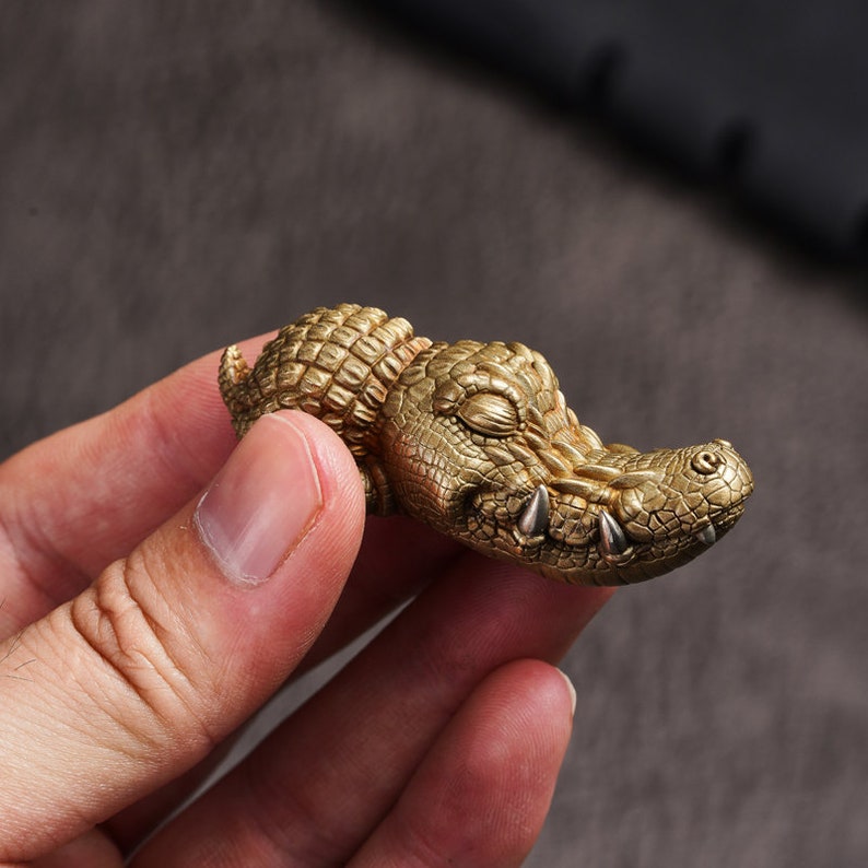 Poker Card Guard Fortune Crocodile, Fine Casting Bronze Crocodile ...