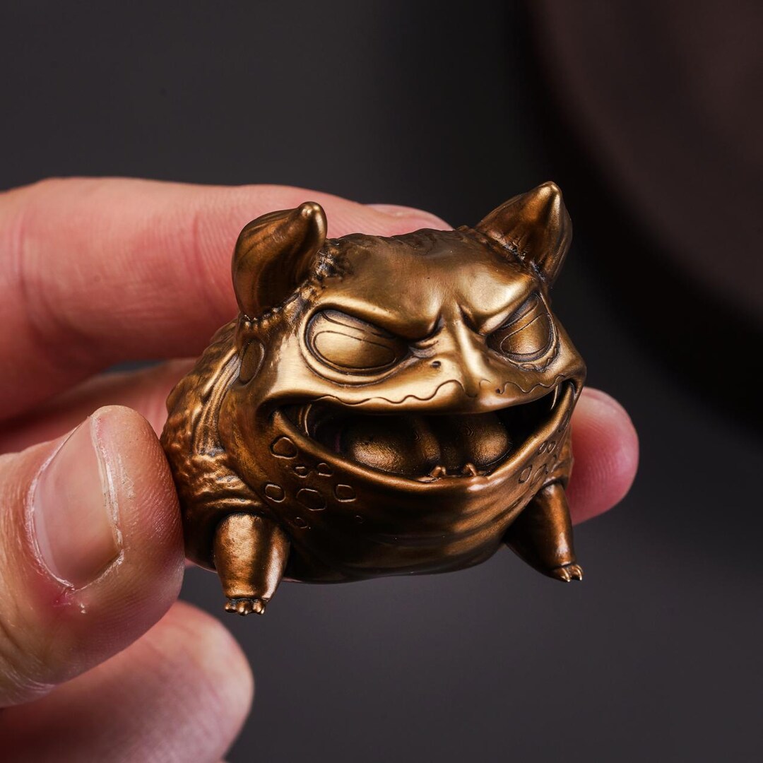 Fine Casting Bronze Demon Frog Figurine, Solid Copper Unique Frog ...