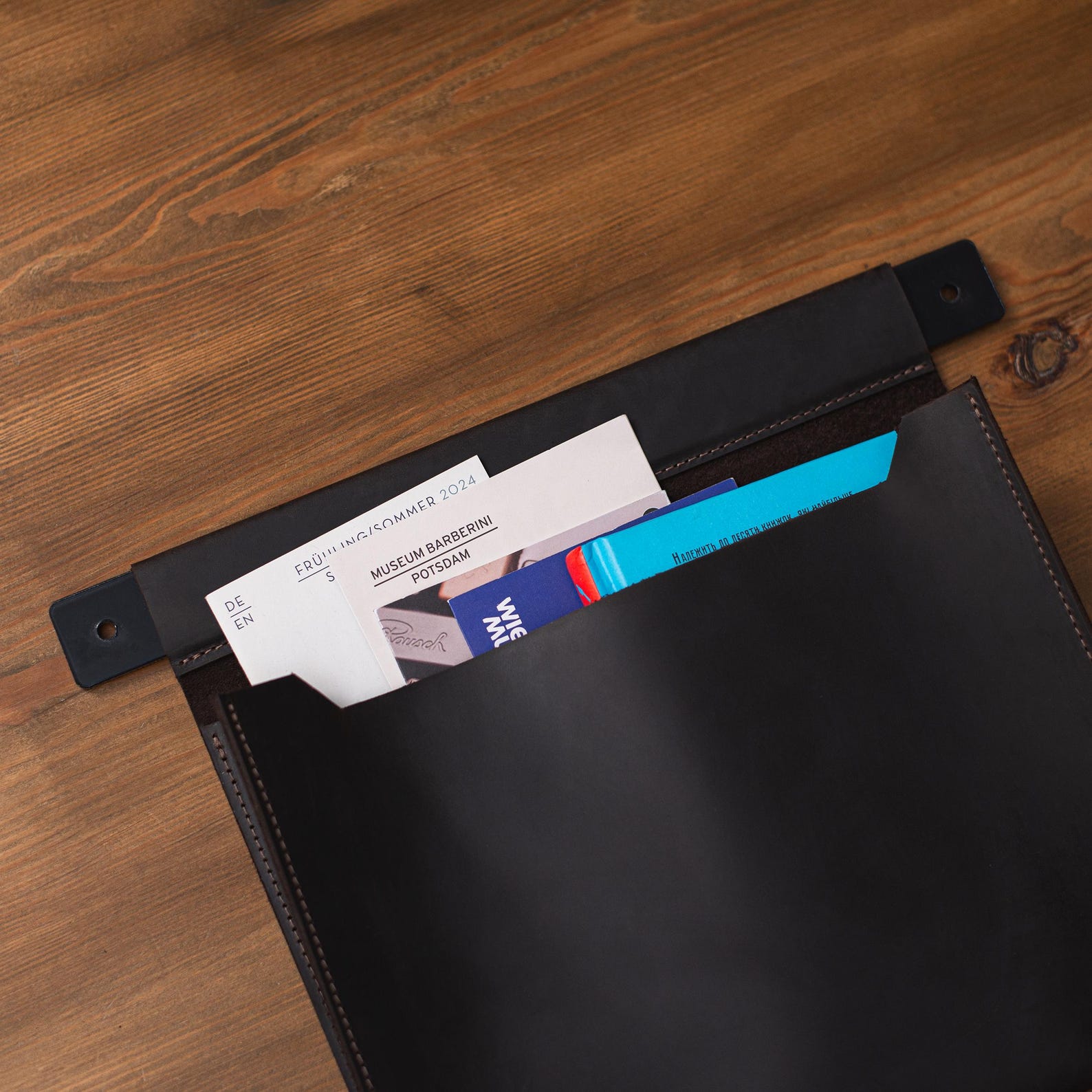 Office Wall Storage, Leather Hanging Wall Pouch, Wall Hanging Organizer ...