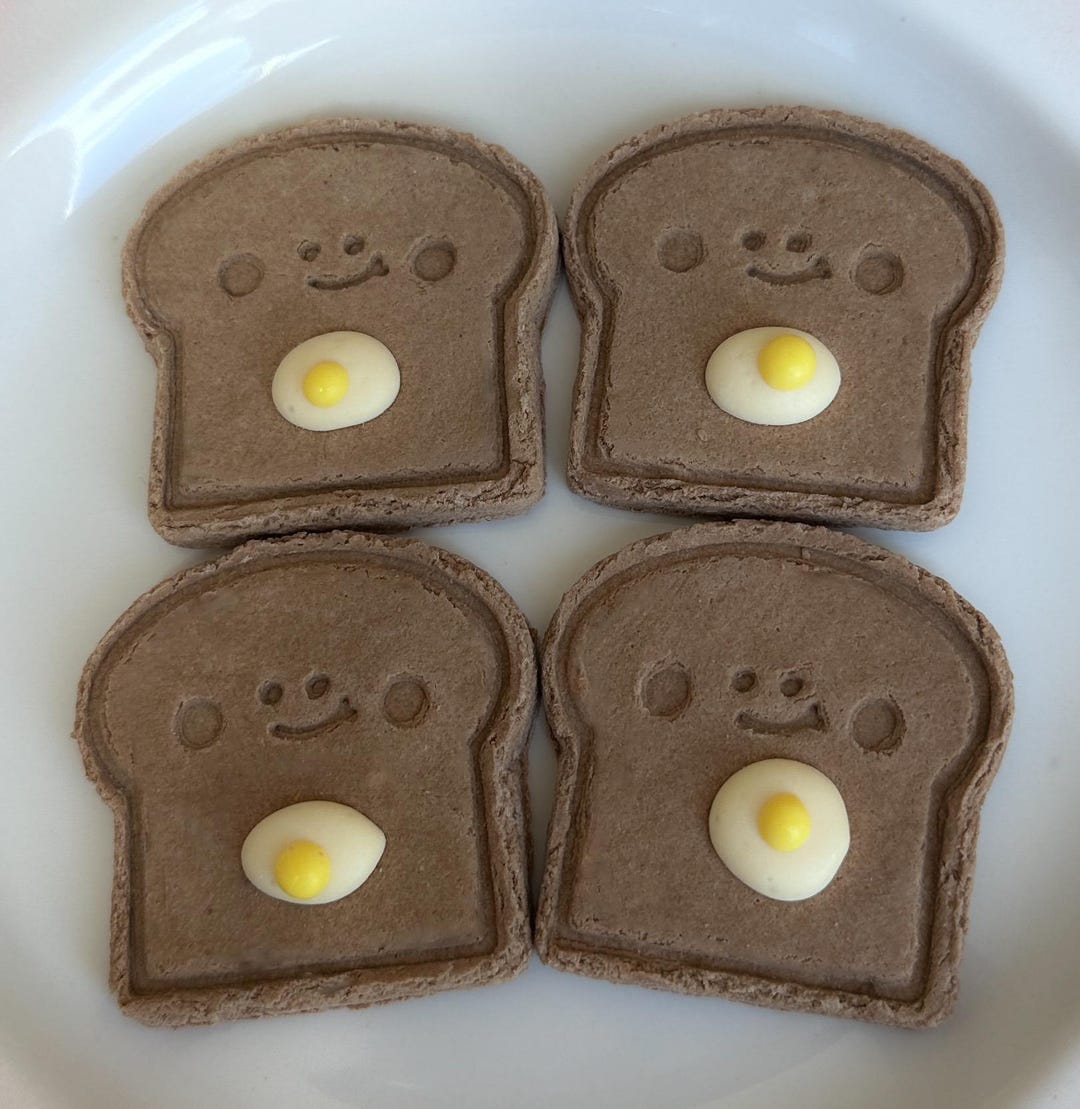 Toast Chicken Pet Treats 4 Pcs - Etsy