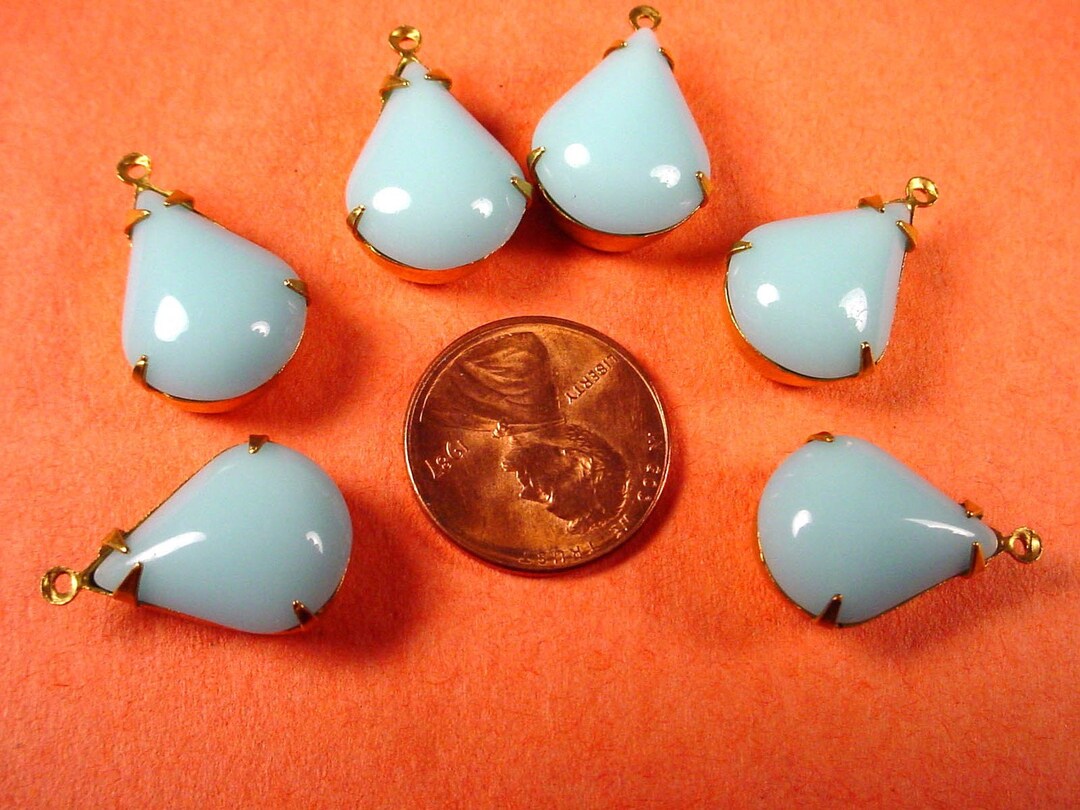 4 Vintage Light Blue Calcedon Pear Tear Teardrop Glass Drops - Etsy