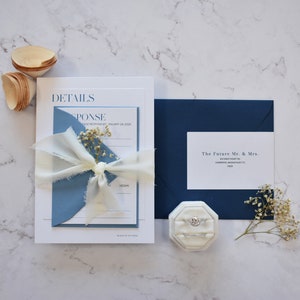 The Lisa Collection - Etsy