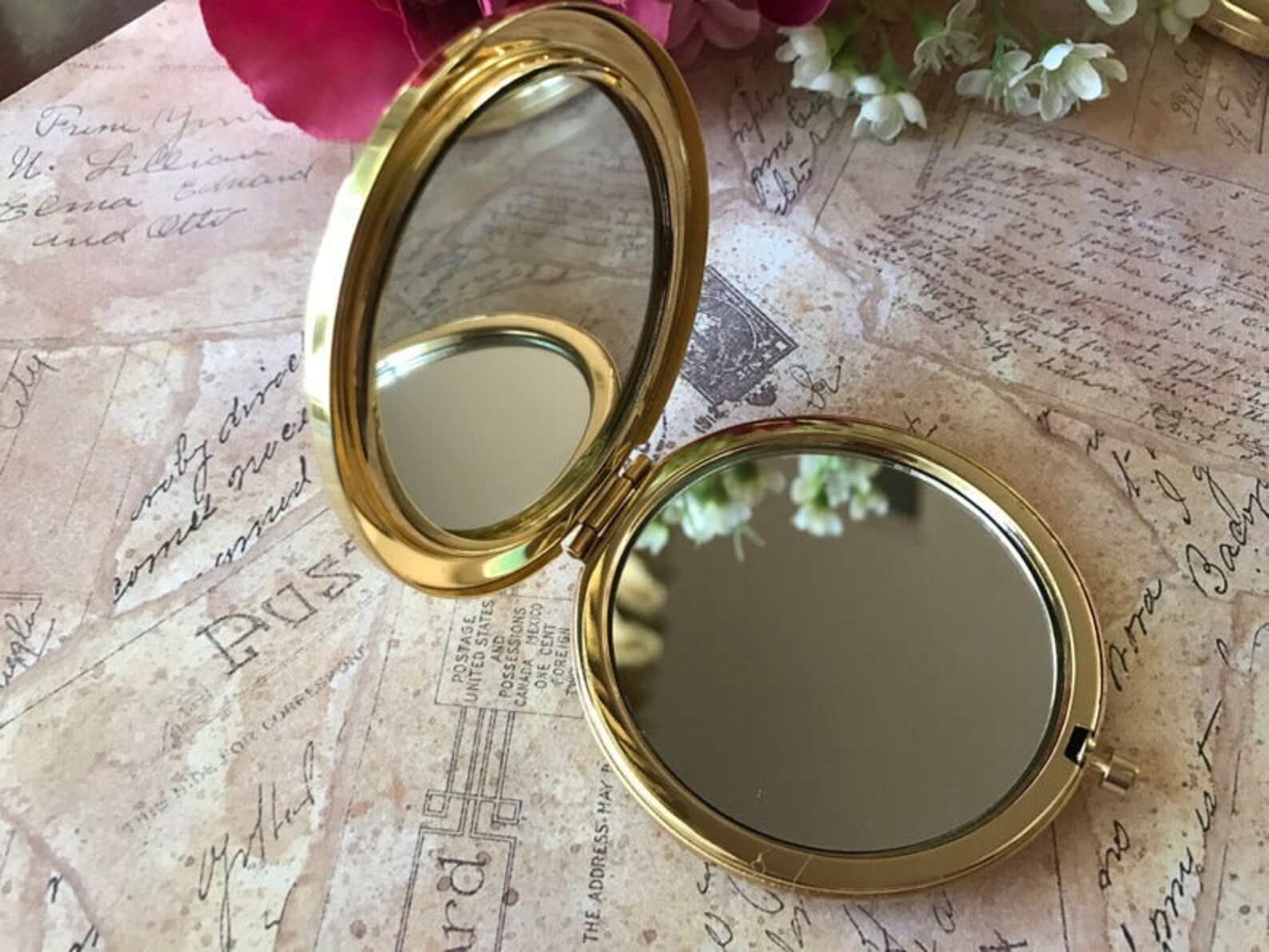 Palm Leaf Tropical Bridesmaid Gift Set Compact Mirror and Lip Balm ...