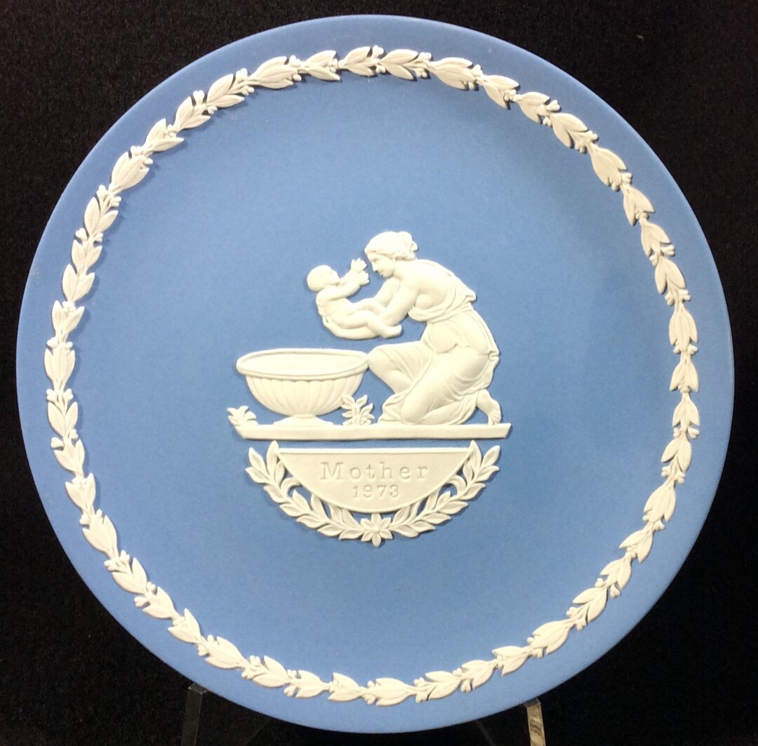 The Wedgewood Mother Plate for 1973 in Pale Blue and White Jasper, 6 1/ ...