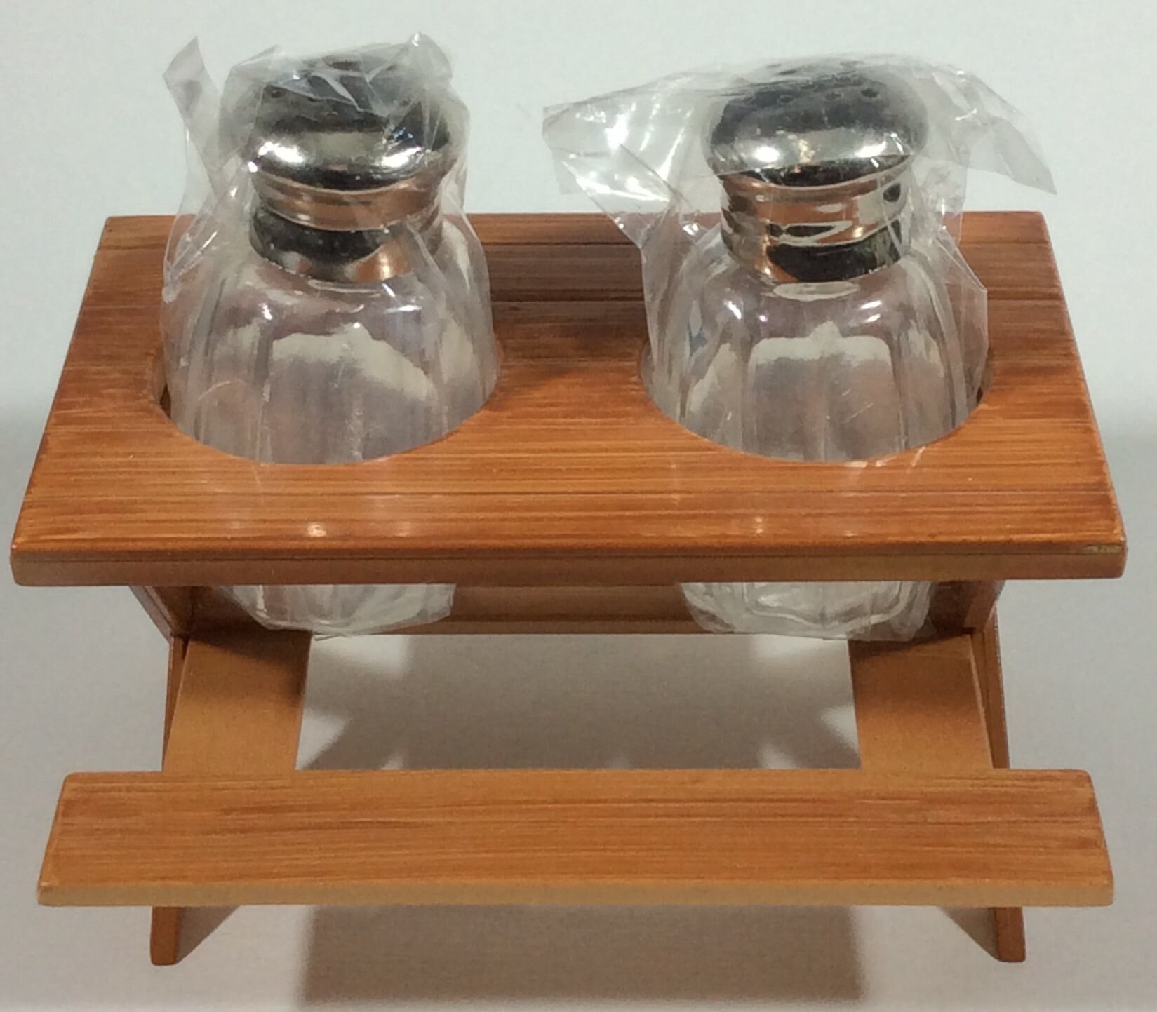 Picnic salt and pepper shakers store
