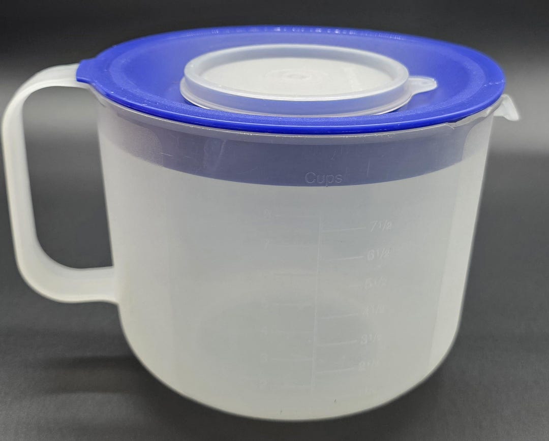 Vintage Tupperware 8 Cup Mix N Store With Lid, Pitcher, Pour, Measure ...
