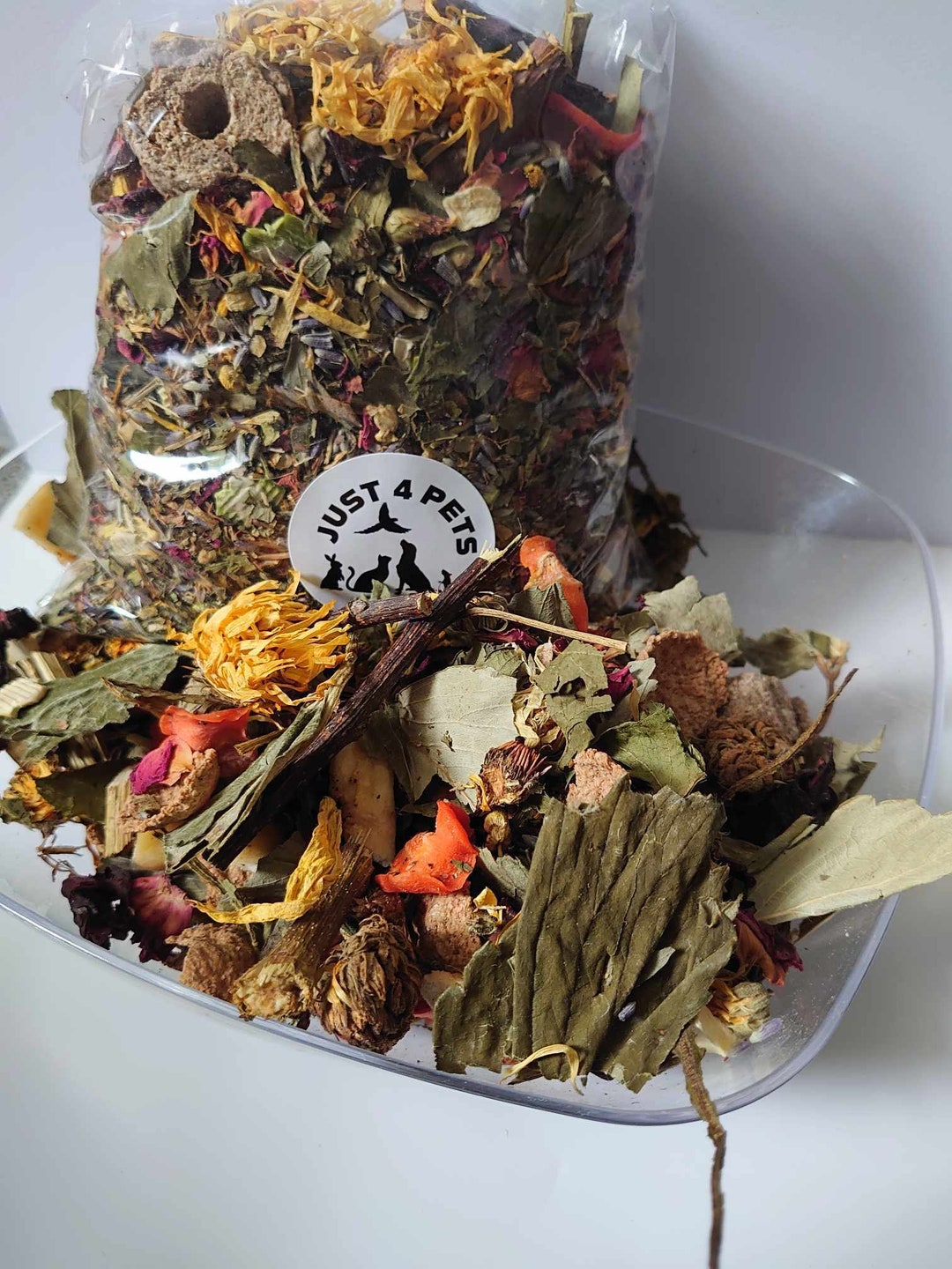 Foraging Mix A Seedless Mix Safe for Rabbits, Guinea Pigs, Hamsters ...