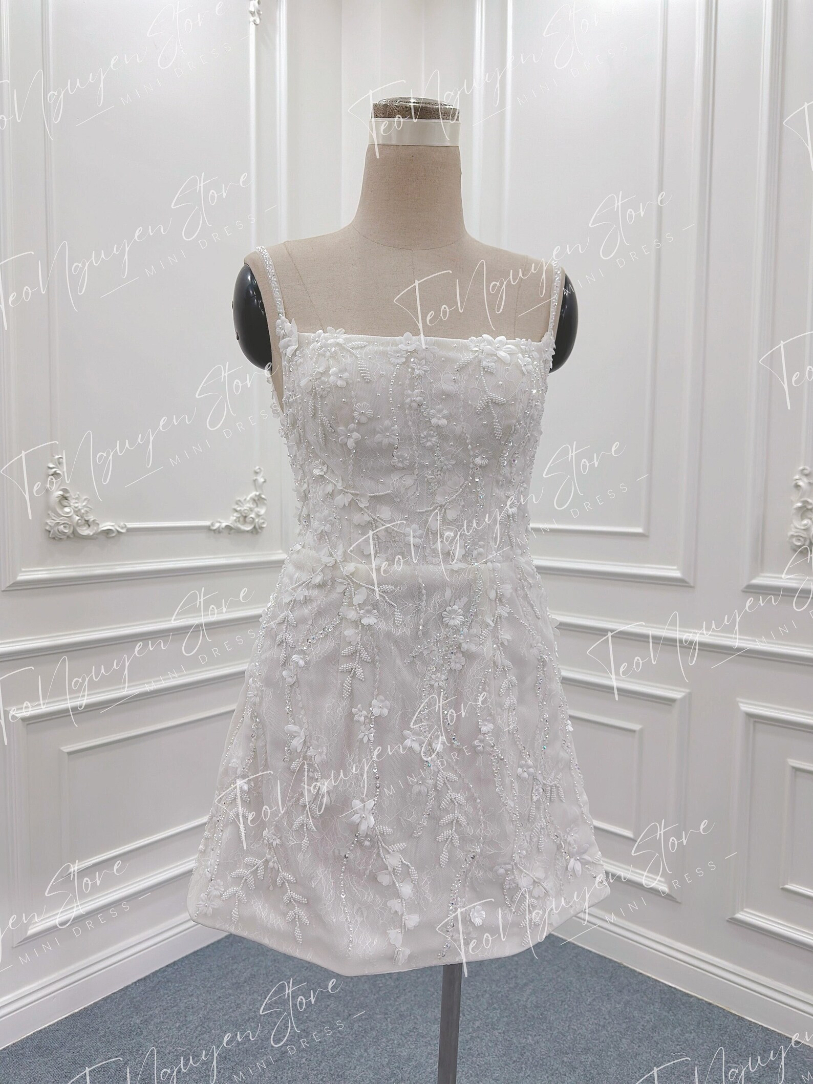 Short Lace and Beaded Wedding Dress. Luxurious 3D Floral Lace Mini ...