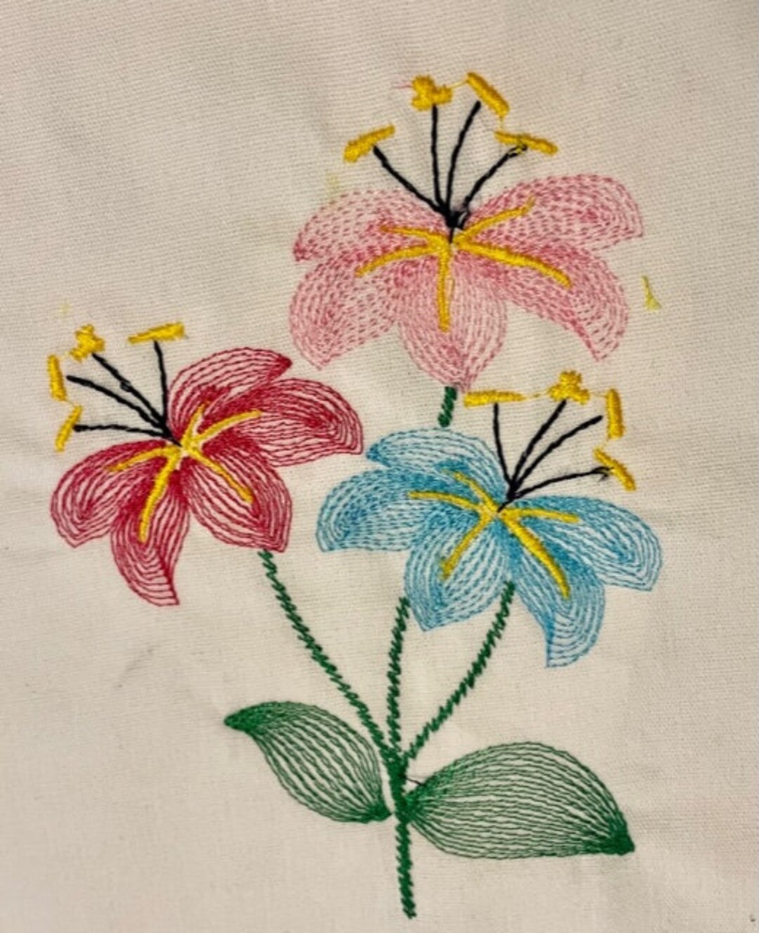 Sketch Lilies Machine Embroidery Design - Etsy