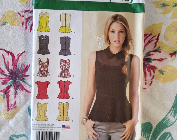 Simplicity 1425 Complete Uncut Factory Folds Sewing Pattern Retro Style ...