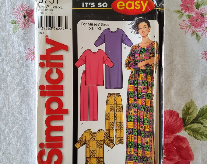 Simplicity 5731 Complete Uncut Factory Folds the Ultimate Loungewear ...