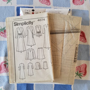 Simplicity 4074 Complete Uncut Factory Folds Sewing Pattern Capsule ...