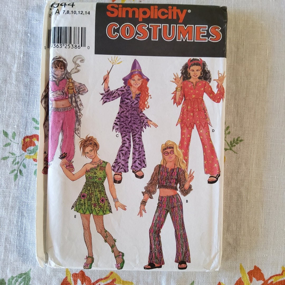 Simplicity Costumes 9944 Complete Uncut Factory Folds Generic Tween ...