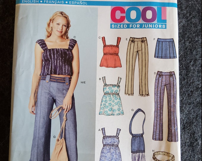 New Look 6264 Complete Uncut Factory Folds COOL Sized for Juniors ...
