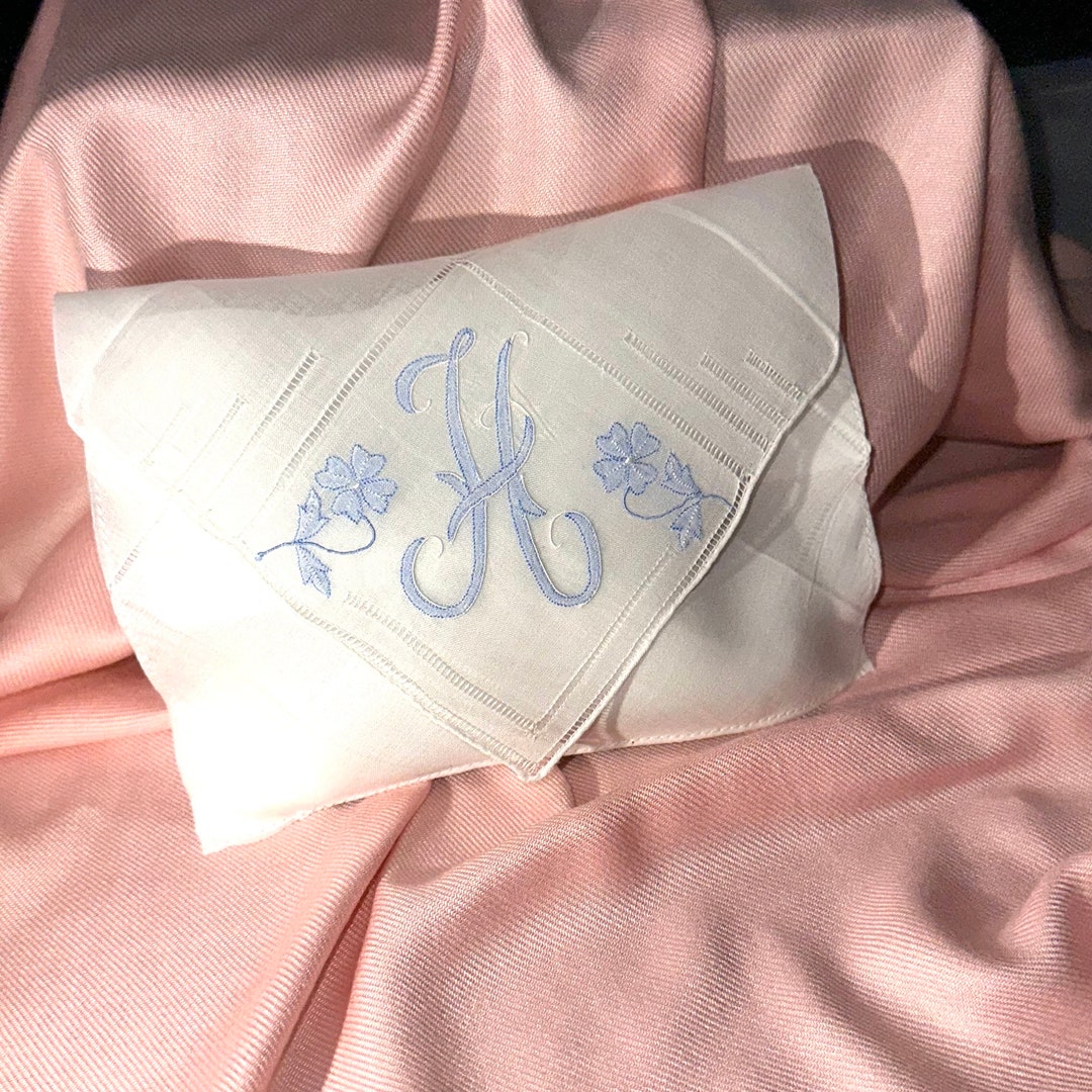 Lavender Sachet Made From an Vintage Initial H Handkerchief Something ...