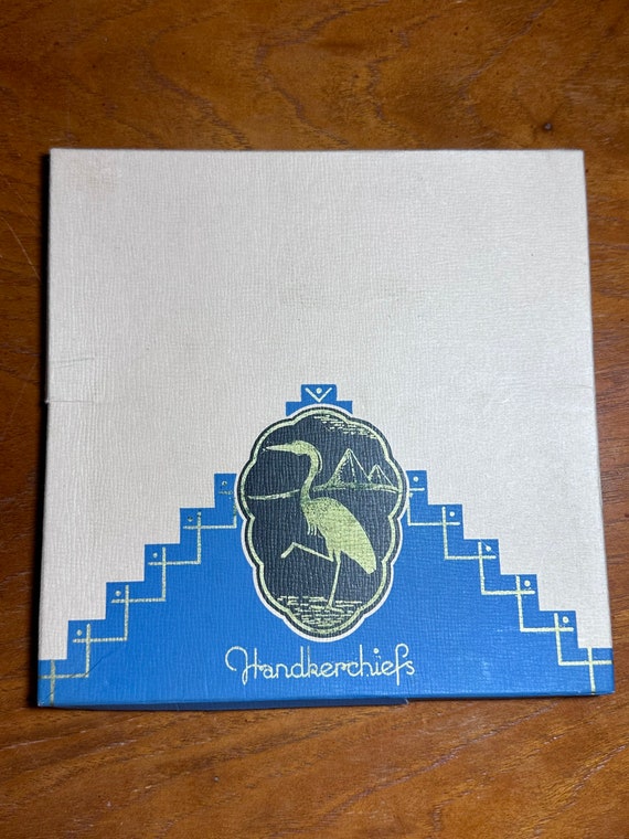 Antique Handkerchief Box with 3 Hankies - Handkerchief - Gem